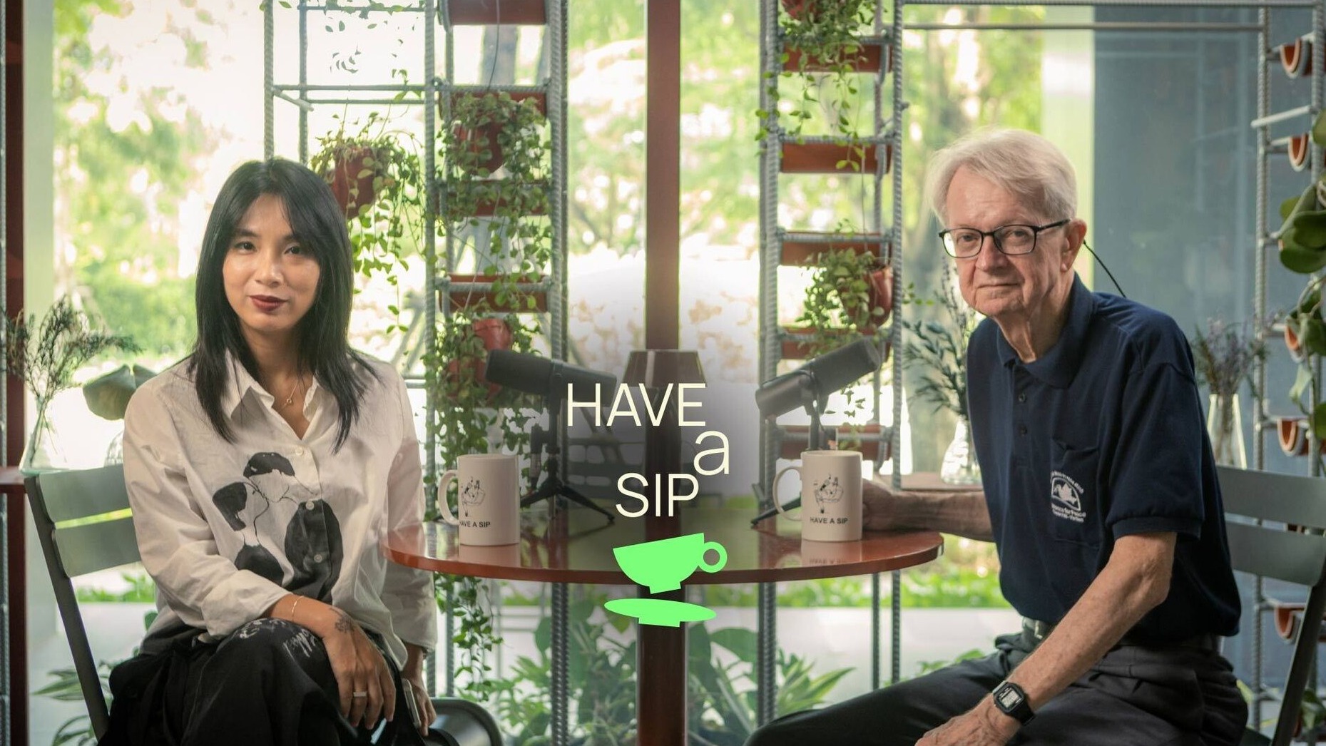 Chuck Searcy: Hòa bình là thương hiệu quốc gia của Việt Nam | Vietcetera