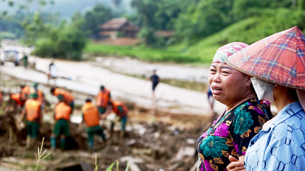 Landslide After Typhoon: Tragedy Struck The Peaceful Village In Vietnam ...