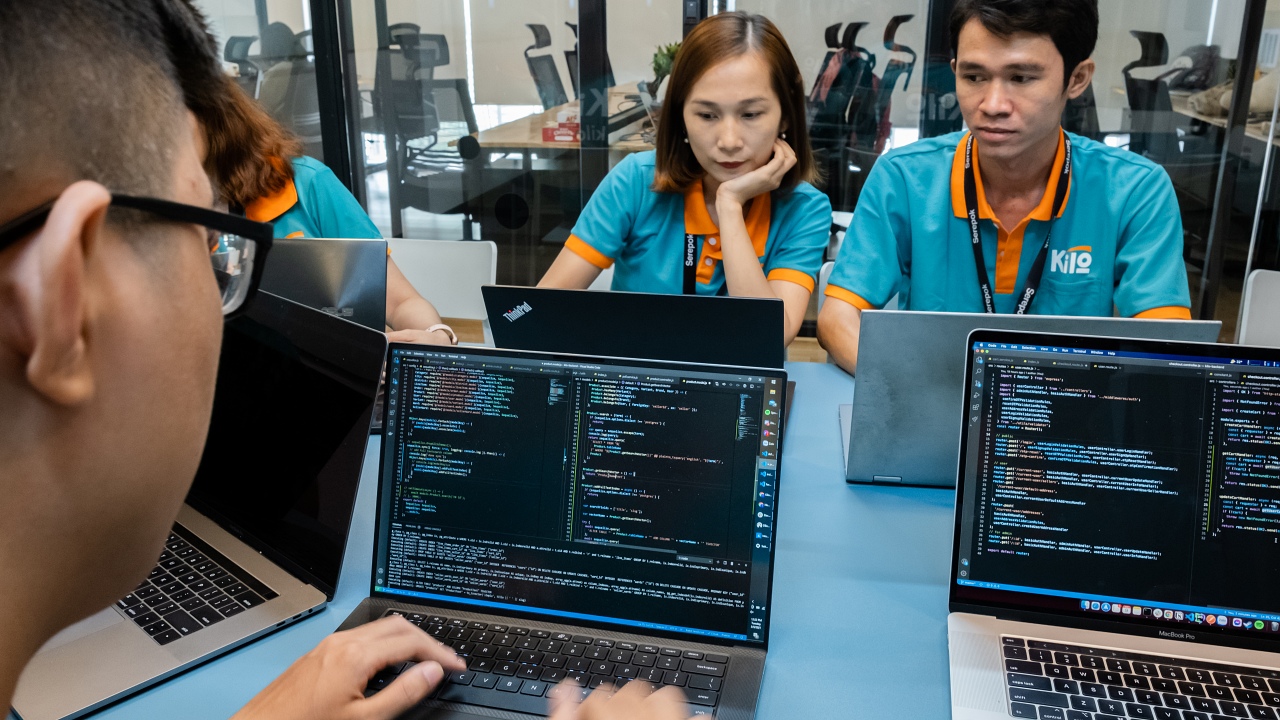 Vietnam Rises In Online Services Ranking As Digitalization Gathers Pace ...