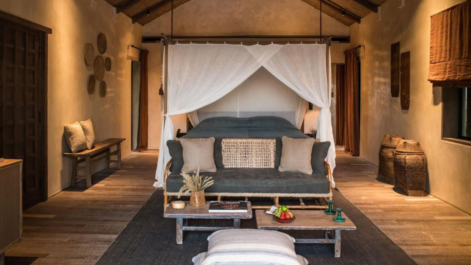 Elevate Your Aesthetic: Transforming Building Exteriors With 5 Lines Of ...