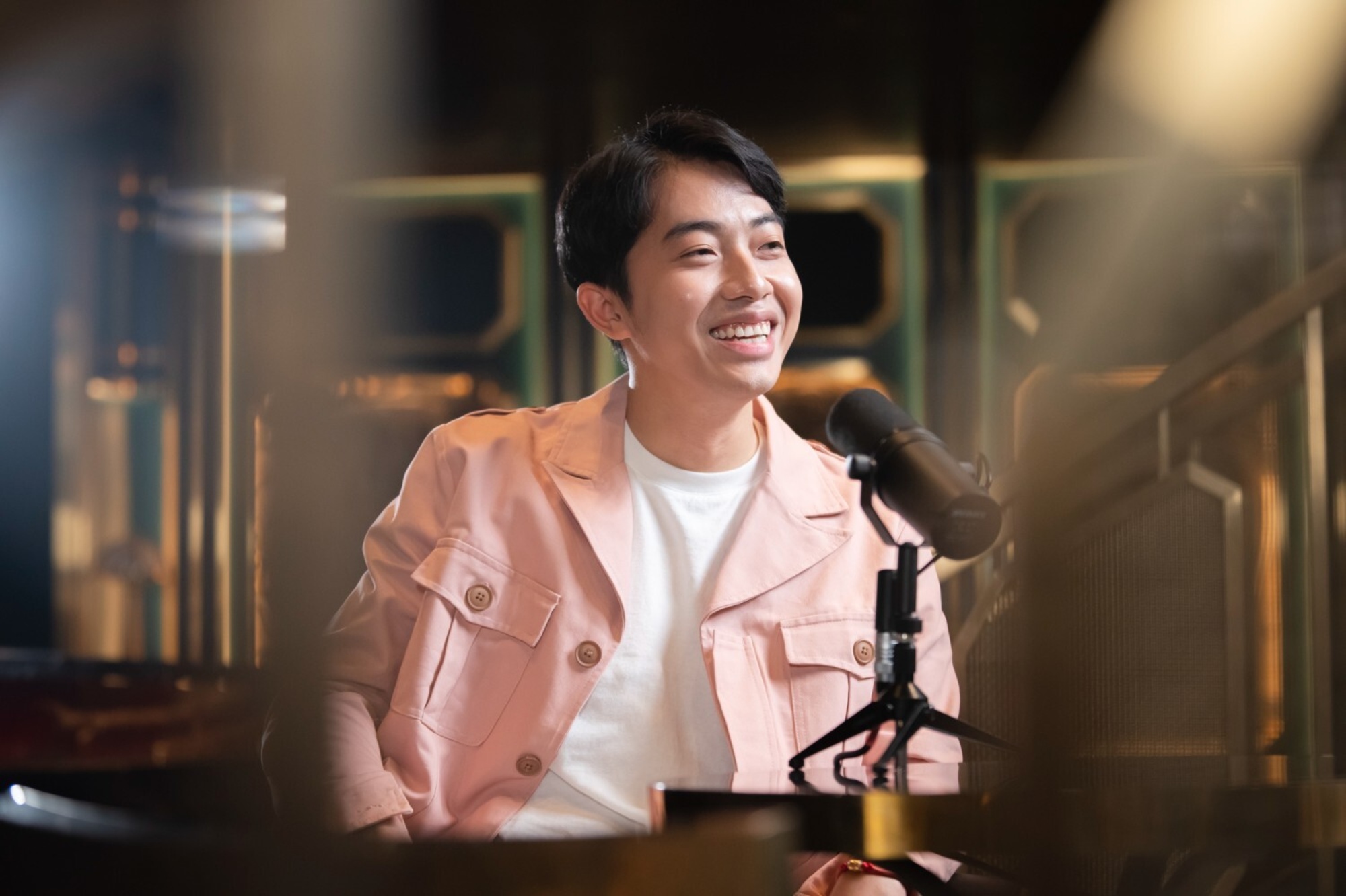 Cris Phan: “Sáng hôm sau, mình ngủ dậy, quên nó đi ngay lập tức để bắt ...