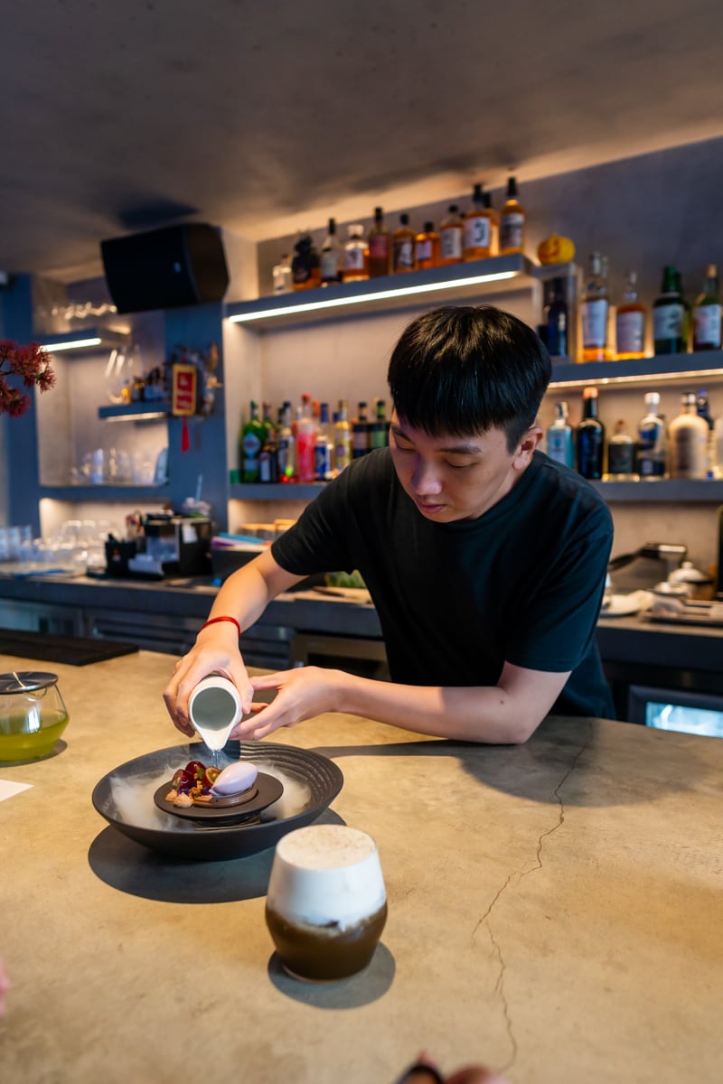 The Monkey Gallery: Phòng triển lãm trưng bày tinh hoa Việt - Pháp ...