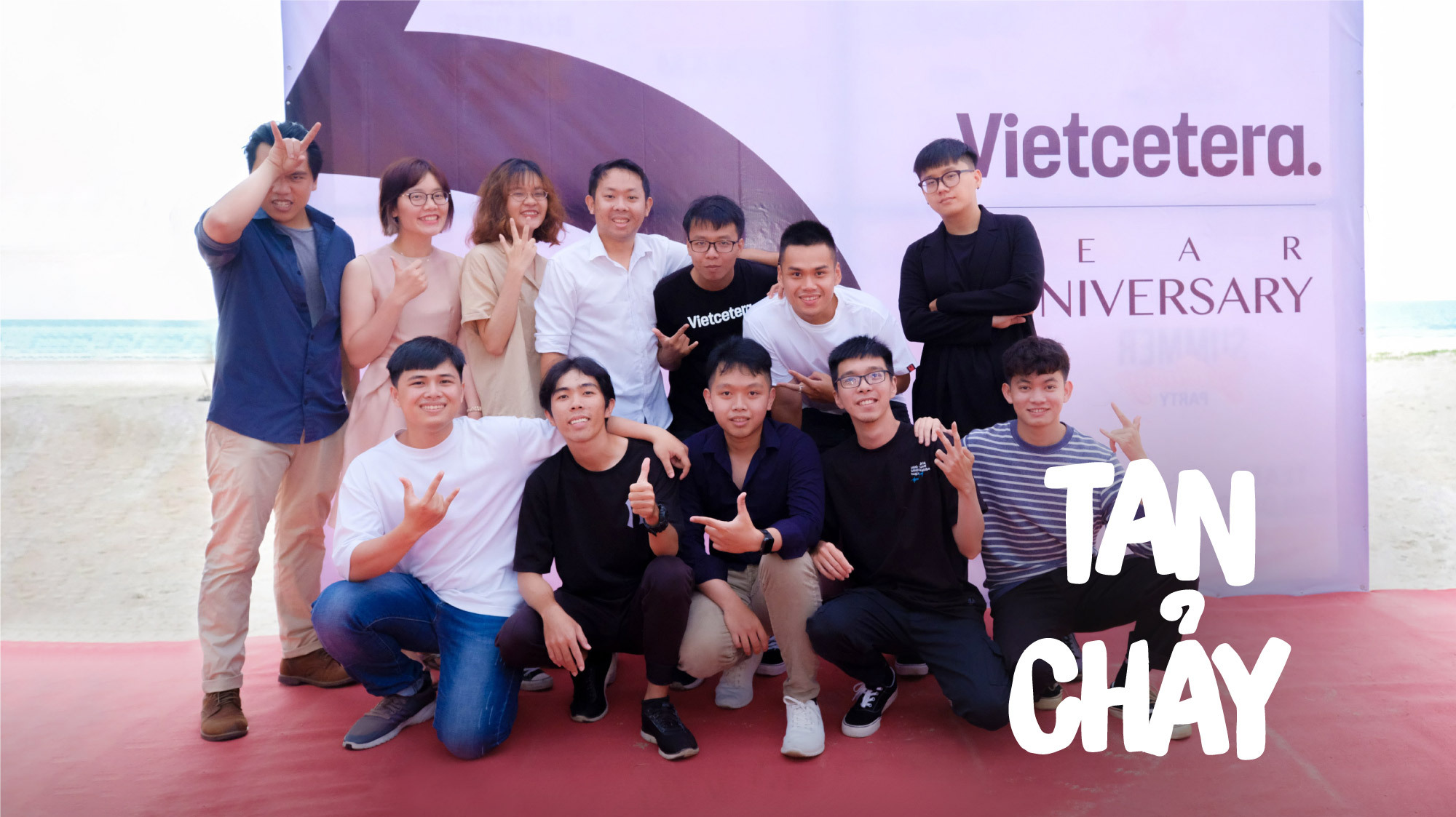 "Lúc phải ngồi sửa từng cái lỗi của app Vietcetera, anh đã nghĩ gì ...