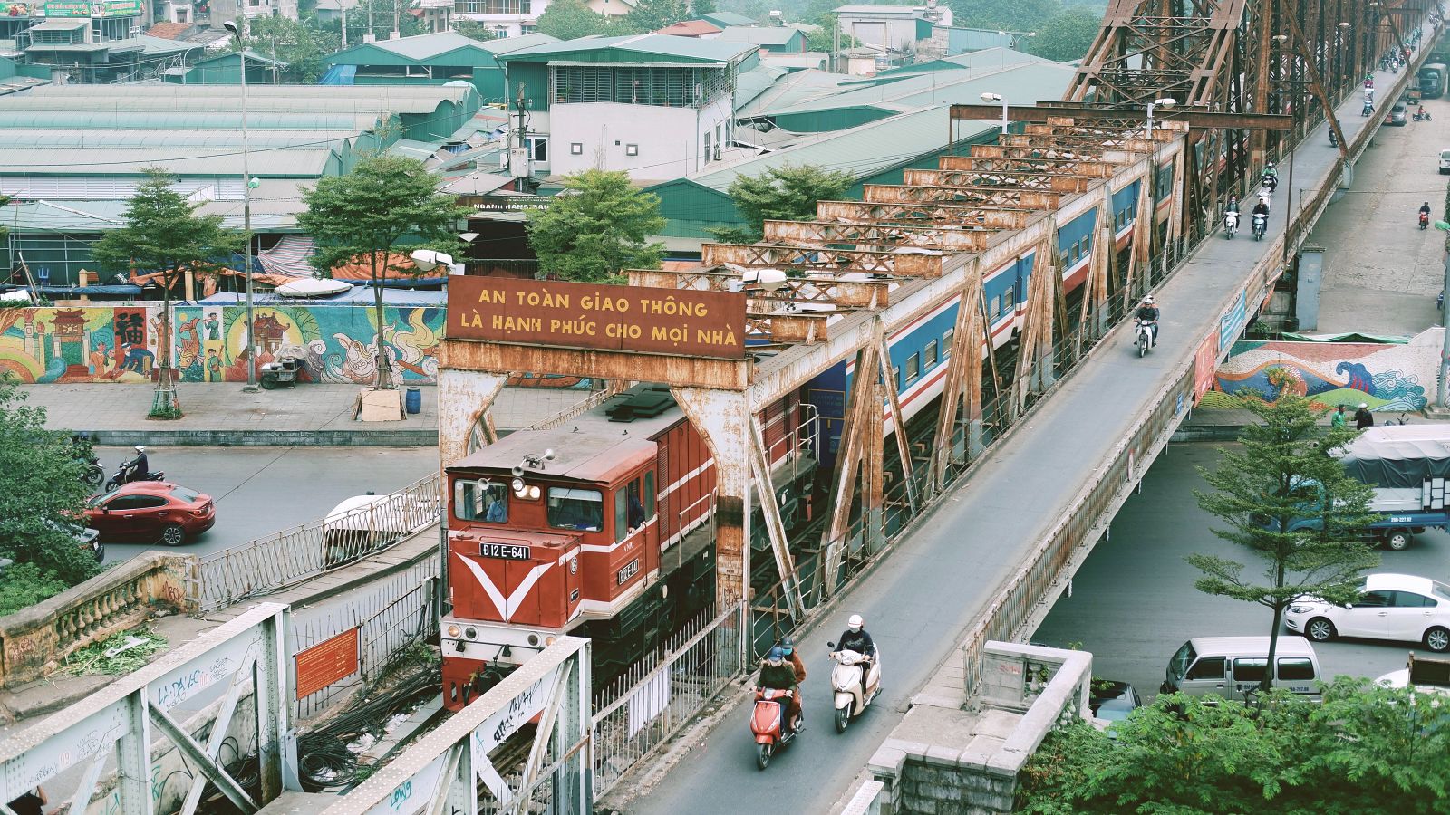 Saigon Railway Already Sold Over VND16 Billion Worth Of Train Tickets ...