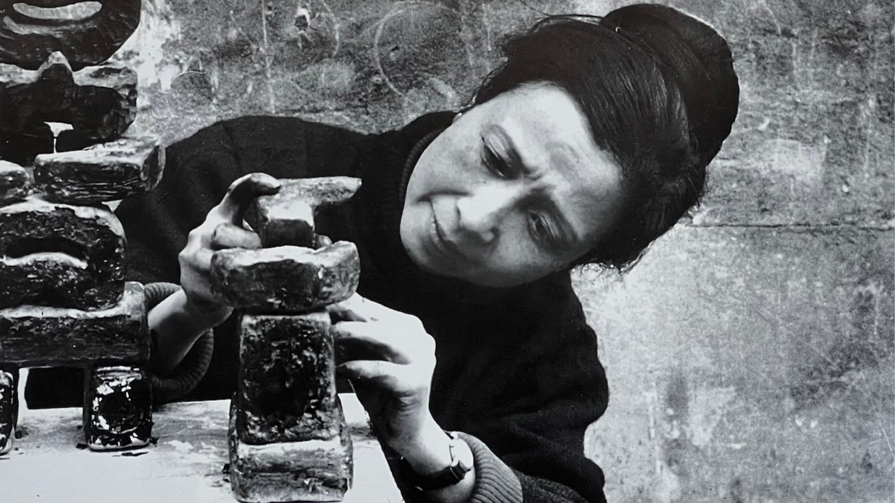 Absolute Grace Amid Total Destruction: 1960s–70s Sculptures Of Diem ...