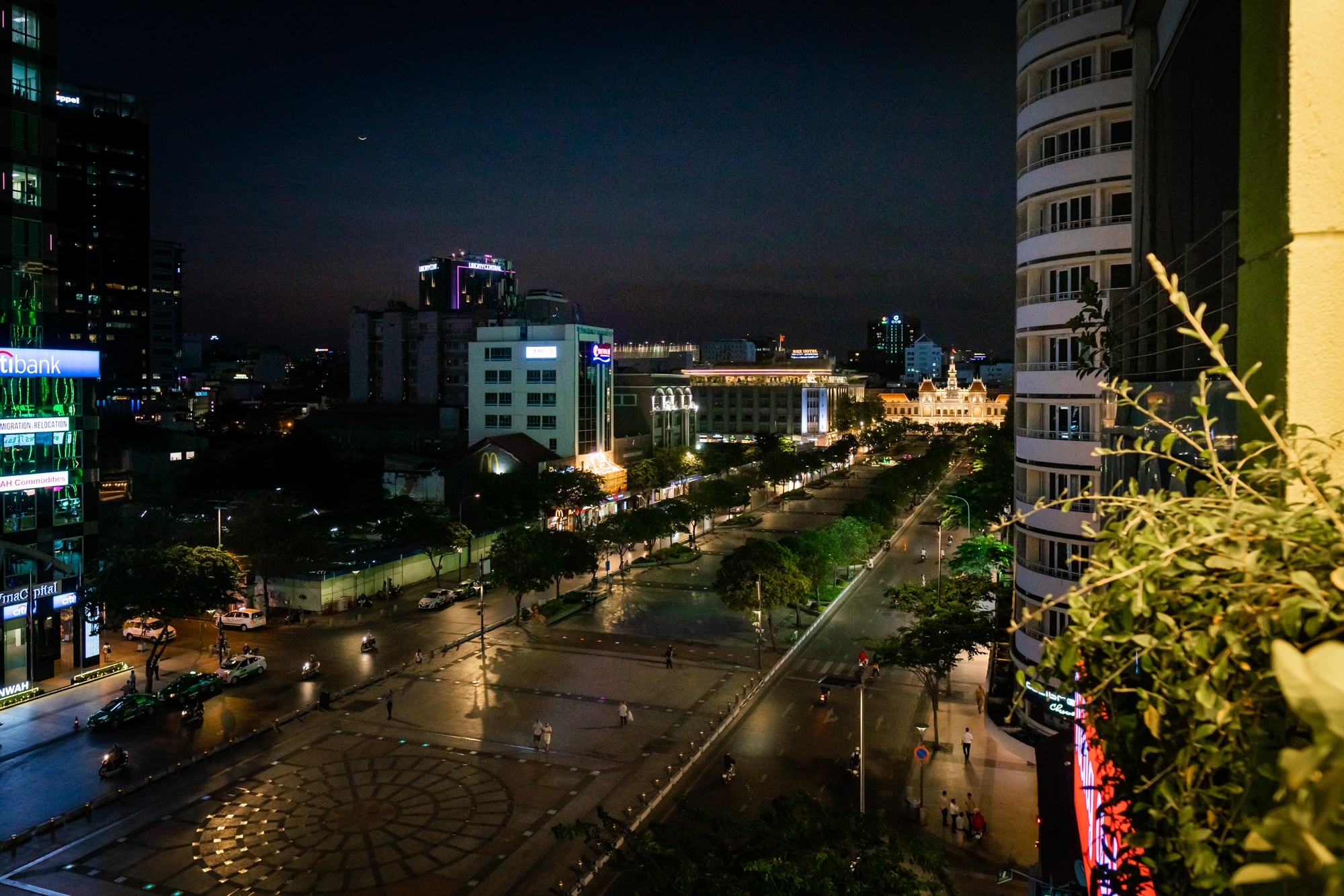 A Photo Essay: The Changing Face Of Saigon's Streets | Vietcetera